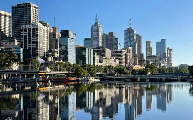 Avalon Airport to Melbourne CBD - All Transportation Types